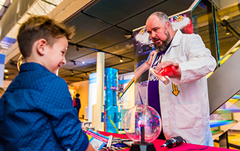 STEM Programs | Science for Kids | Mad Science